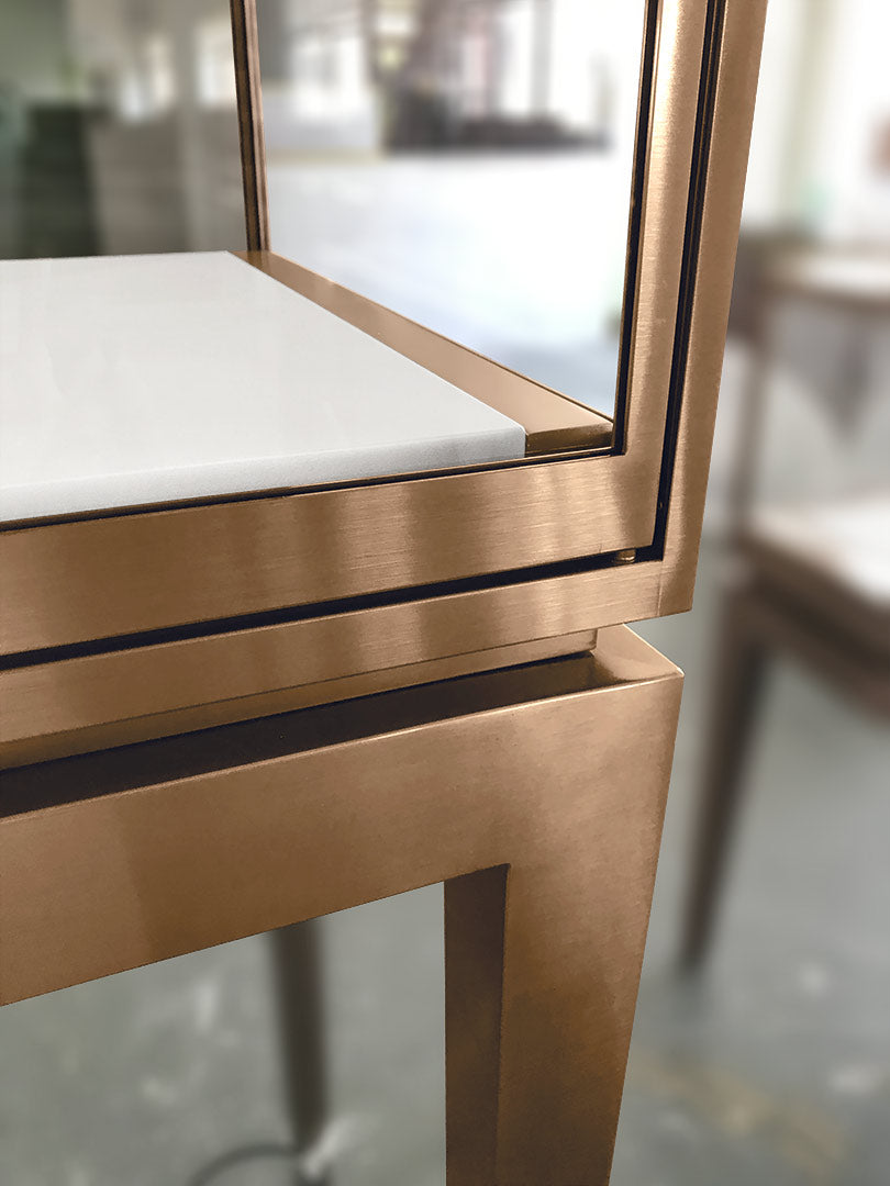 MT-30 Shopfront Window Showcase – TUTU DISPLAY